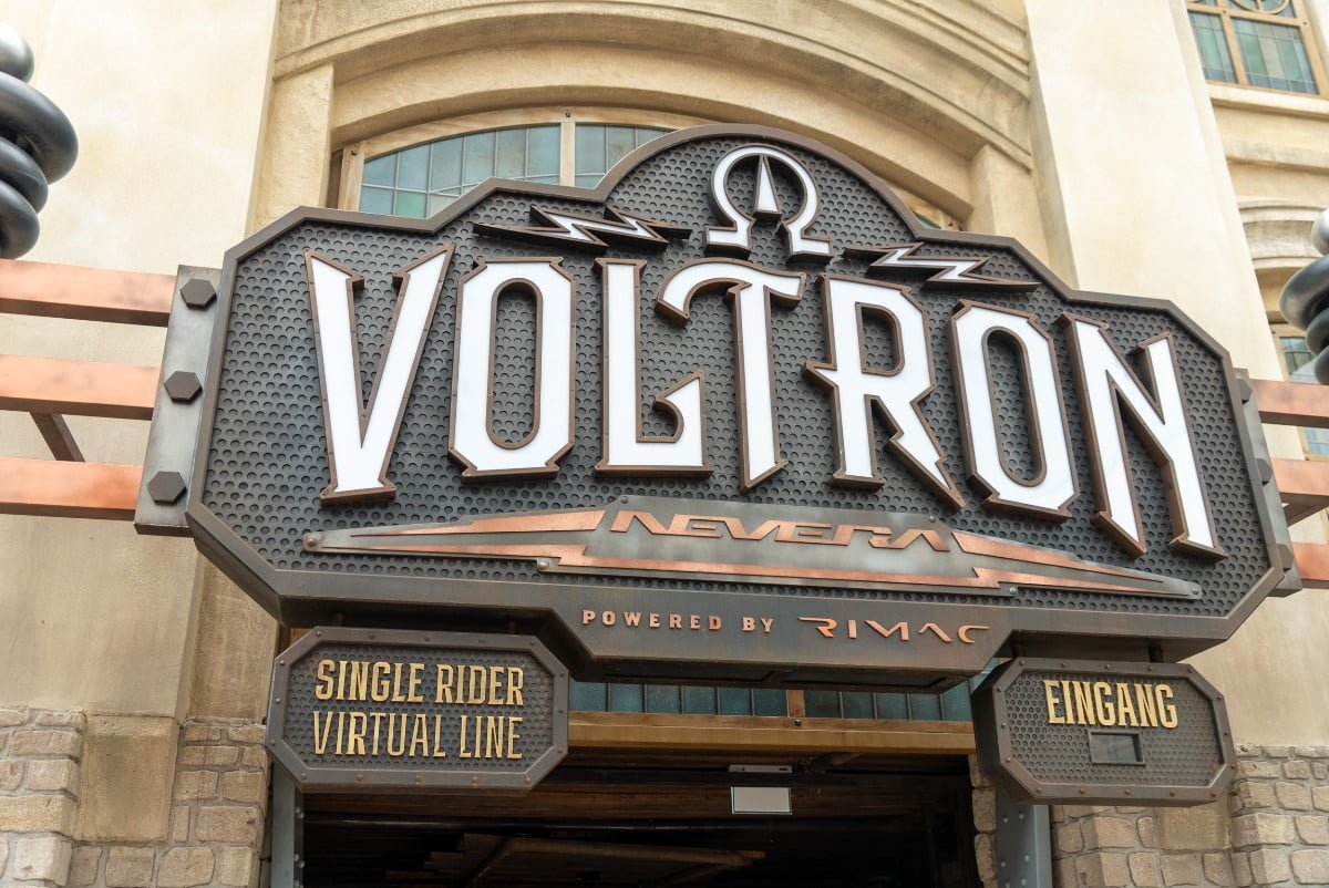 [Foto's] Nieuwe blik op details binnen bij achtbaan Voltron Nevera ...